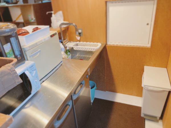 TECTECのキッチンがこちら…!🙌🍴 |TECTECスクール天王寺校|大阪府 大阪市天王寺区の事業所 | care-base【ケアベース】｜児童・障がい・介護福祉プラットフォーム